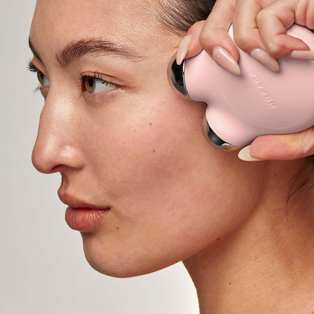 MINI+ Portable Microcurrent Facial Toning Kit | NuFACE